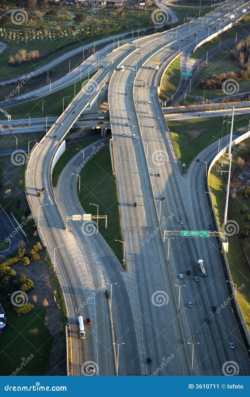 Chicago interstate. stock image. Image of outdoors, color - 3610711