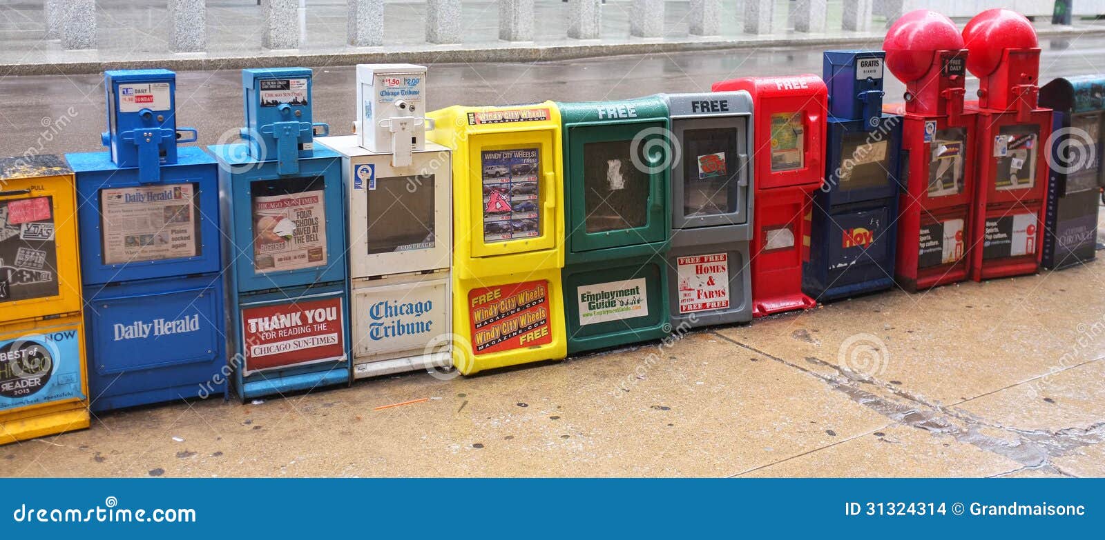 Chicago news paper stand editorial stock image. Image of american ...