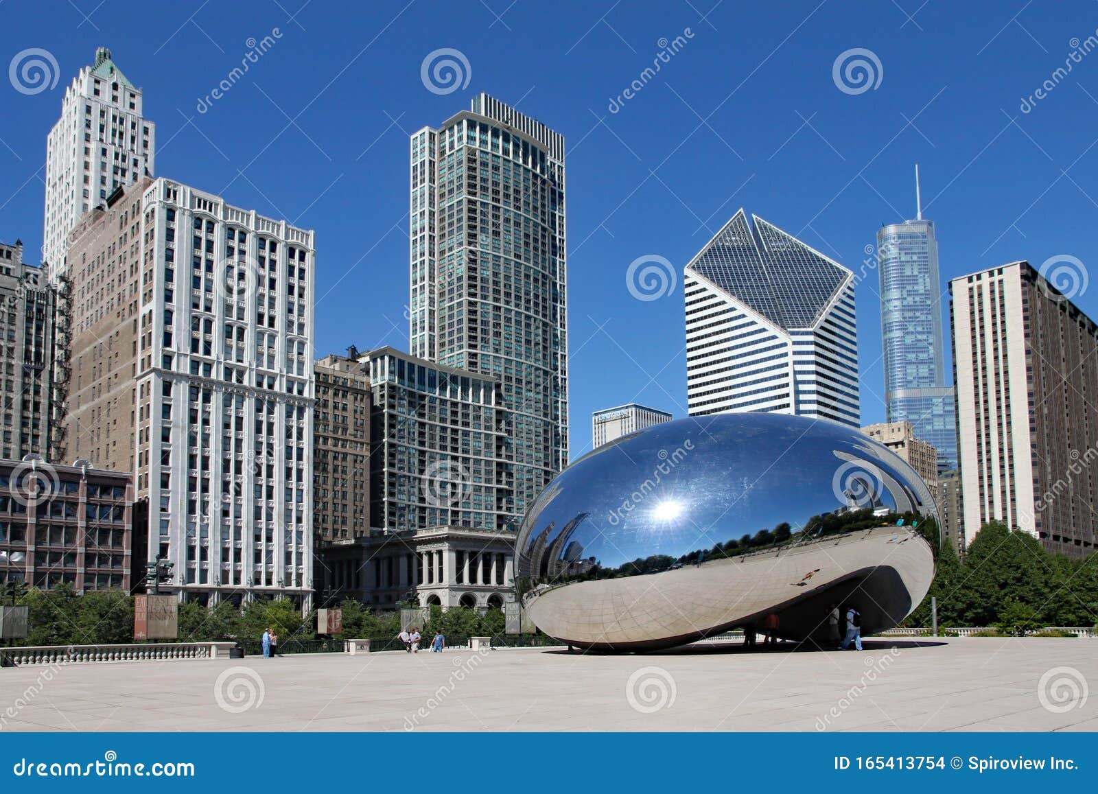 Chicago reflective bean editorial stock image. Image of modern - 165413754