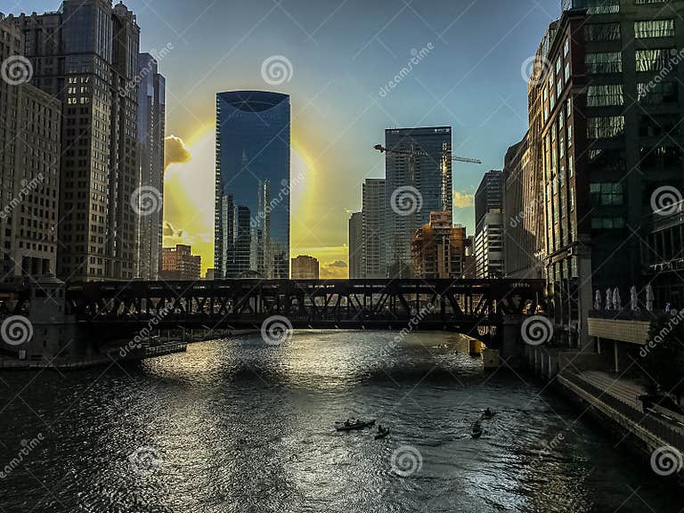 Chicago River at Sunset while Kayaks Float through the Loop. Stock ...