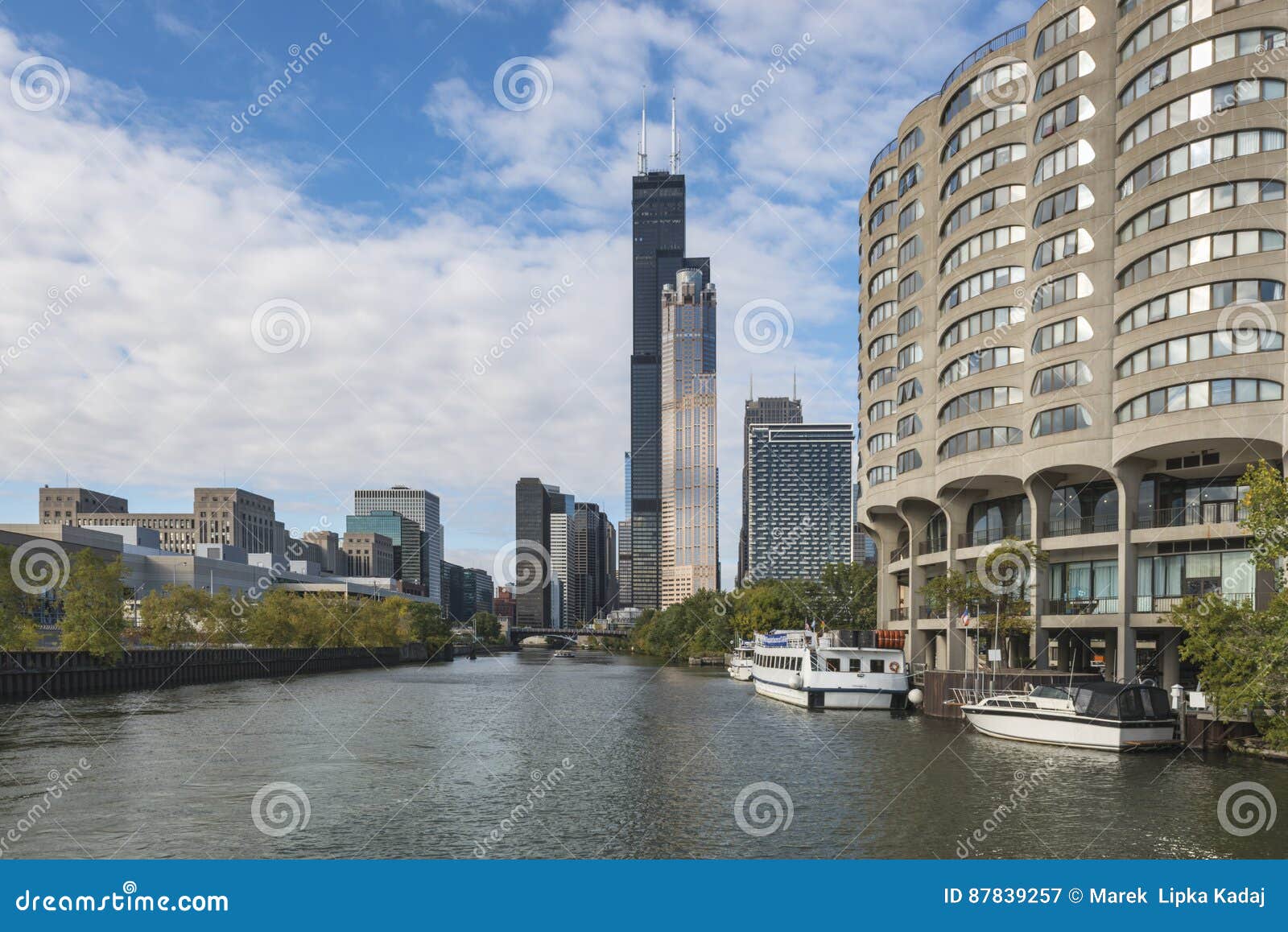 Chicago Riverfront Architecture Stock Image - Image of goldberg ...