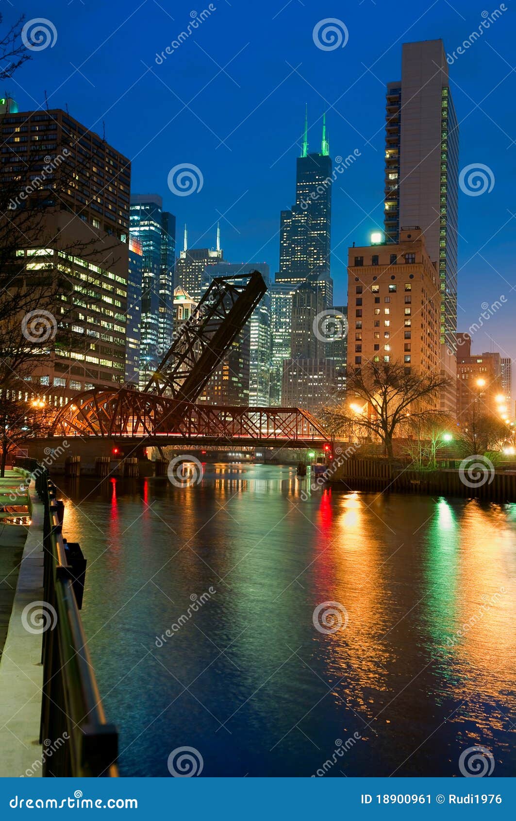 Chicago riverside stock image. Image of destinations - 18900961