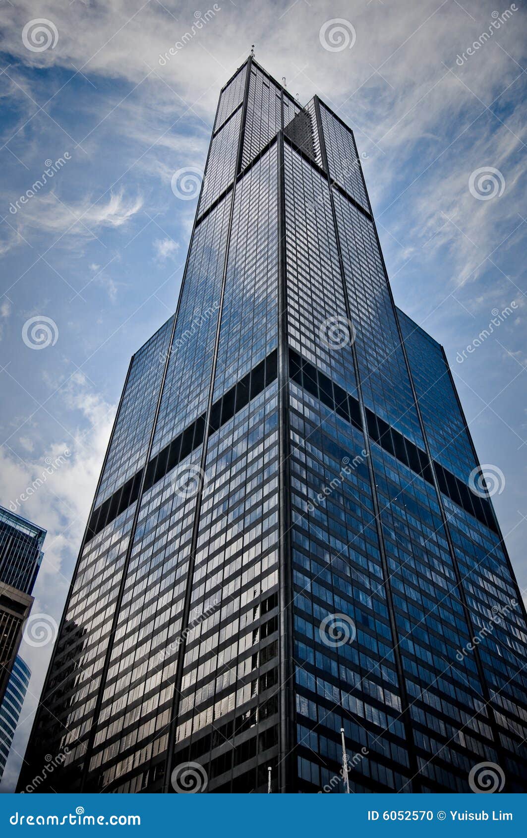 Chicago Sears Tower editorial image. Image of high, cloud - 6052570