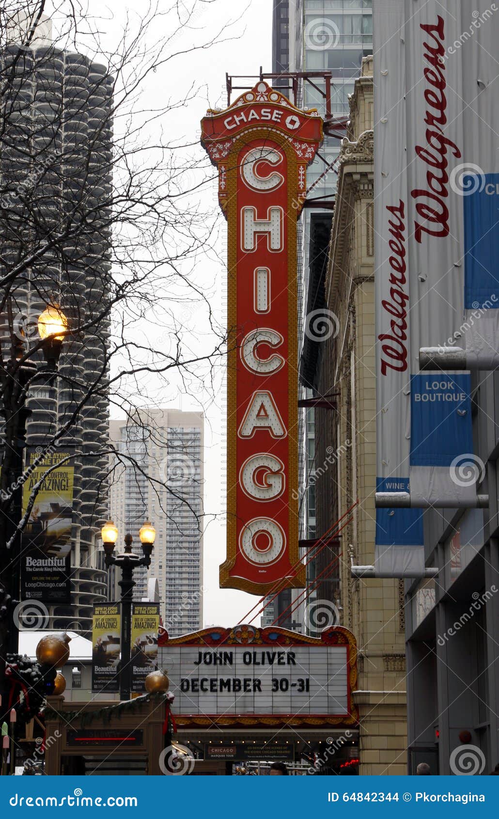 Chicago sign editorial stock image. Image of view, building - 64842344