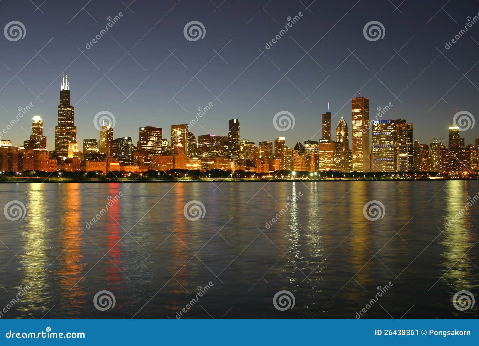 Chicago Skyline at Dusk stock image. Image of financial - 26438361