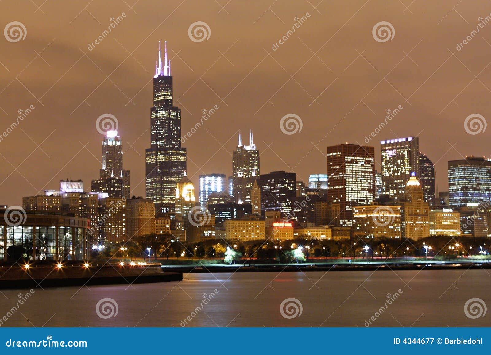 Chicago Skyline at Night stock image. Image of downtown - 4344677