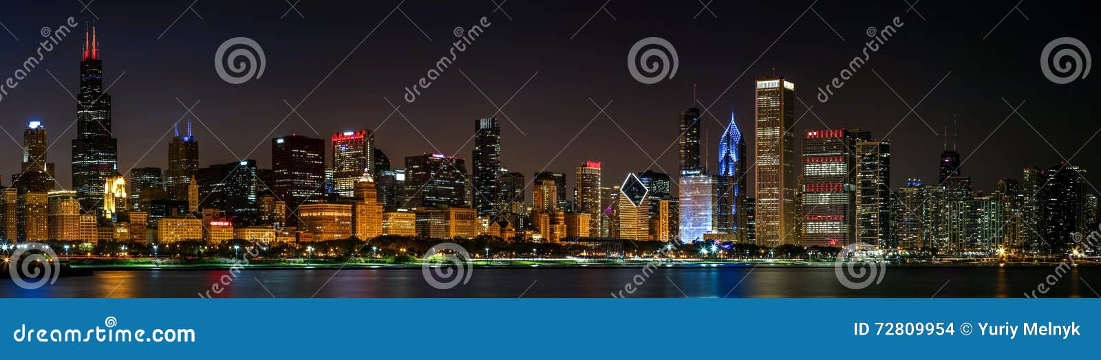 Chicago Skyline View, Night Time Editorial Stock Image - Image of lake ...