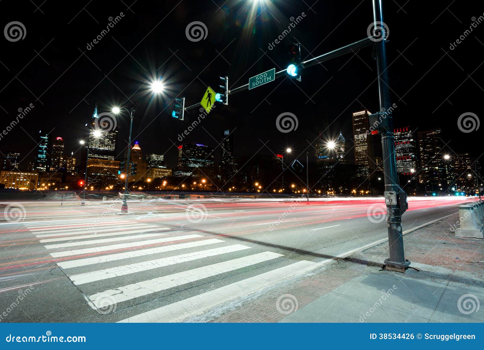 716 Night City Street Life Chicago Stock Photos - Free & Royalty-Free ...