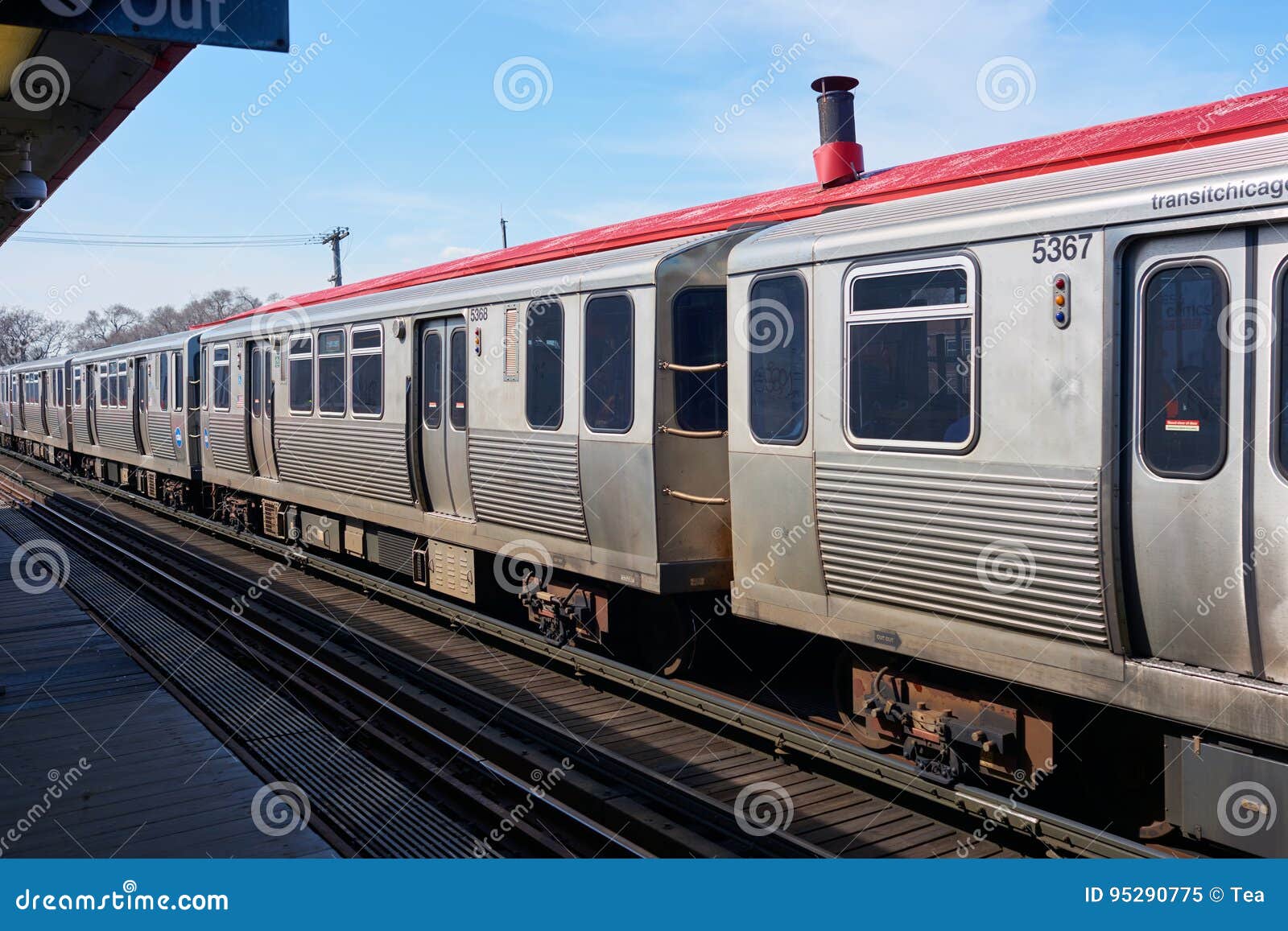 Chicago Transit Authority editorial image. Image of urban - 95290775