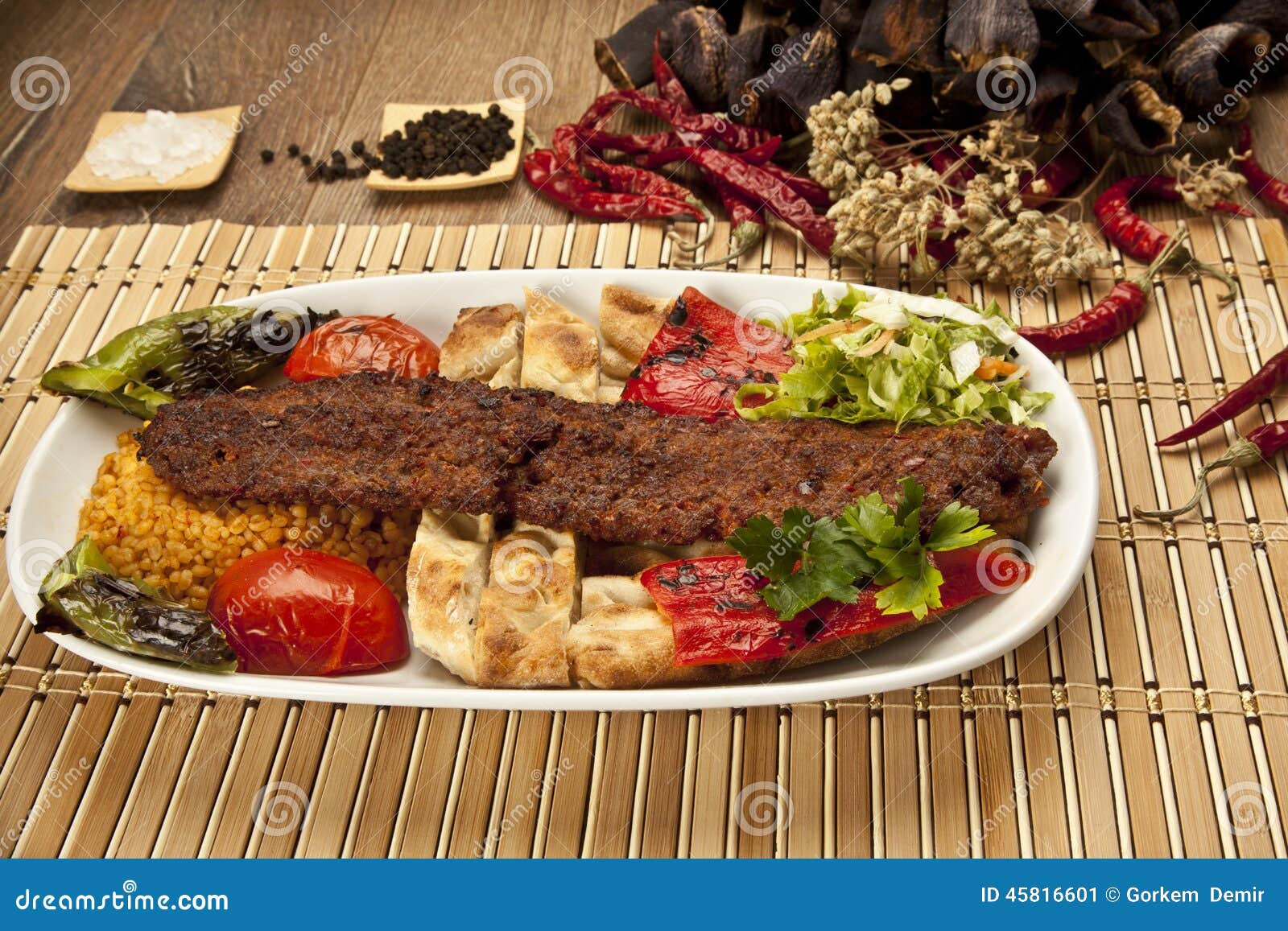 Chiche-kebab D'Adana De Turc Image stock - Image du gril, statut: 45816601