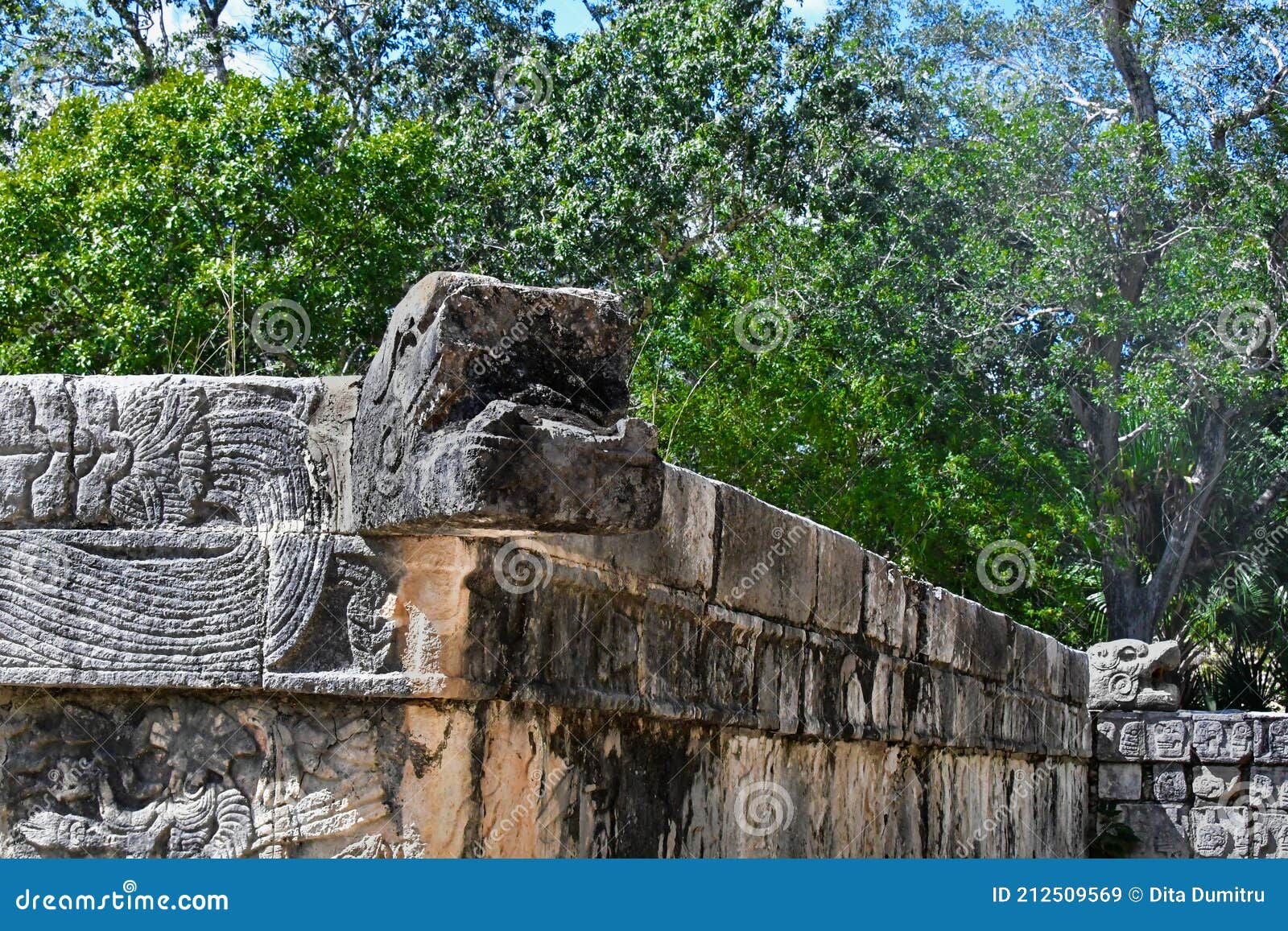 Chichen Itza Archaeological Complex-architectural Details-Yucatan ...