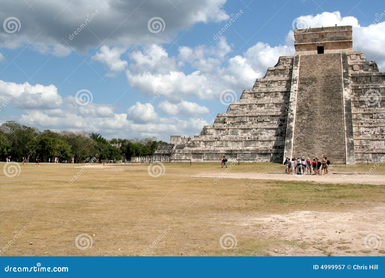 Chichen Itza Crowd editorial photography. Image of ancient - 4999957