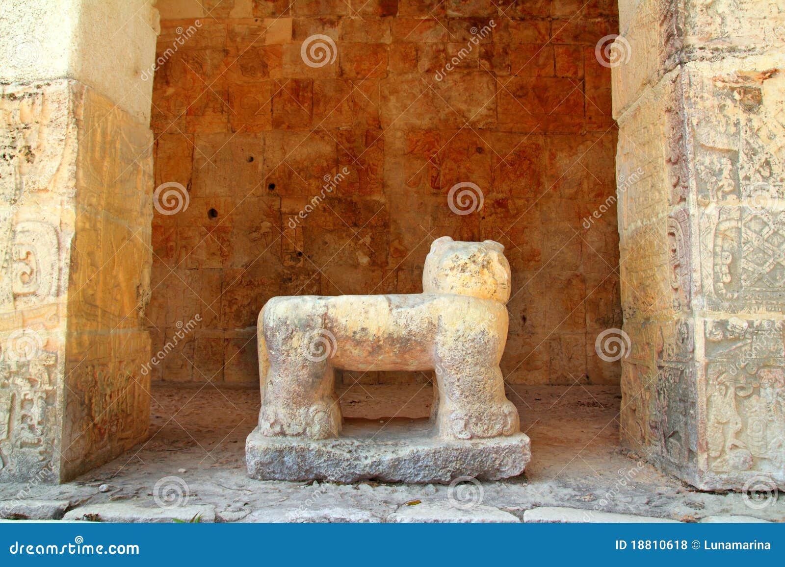 Chichen Itza Jaguar Mayan Stone Figure Mexico Stock Photo - Image of ...