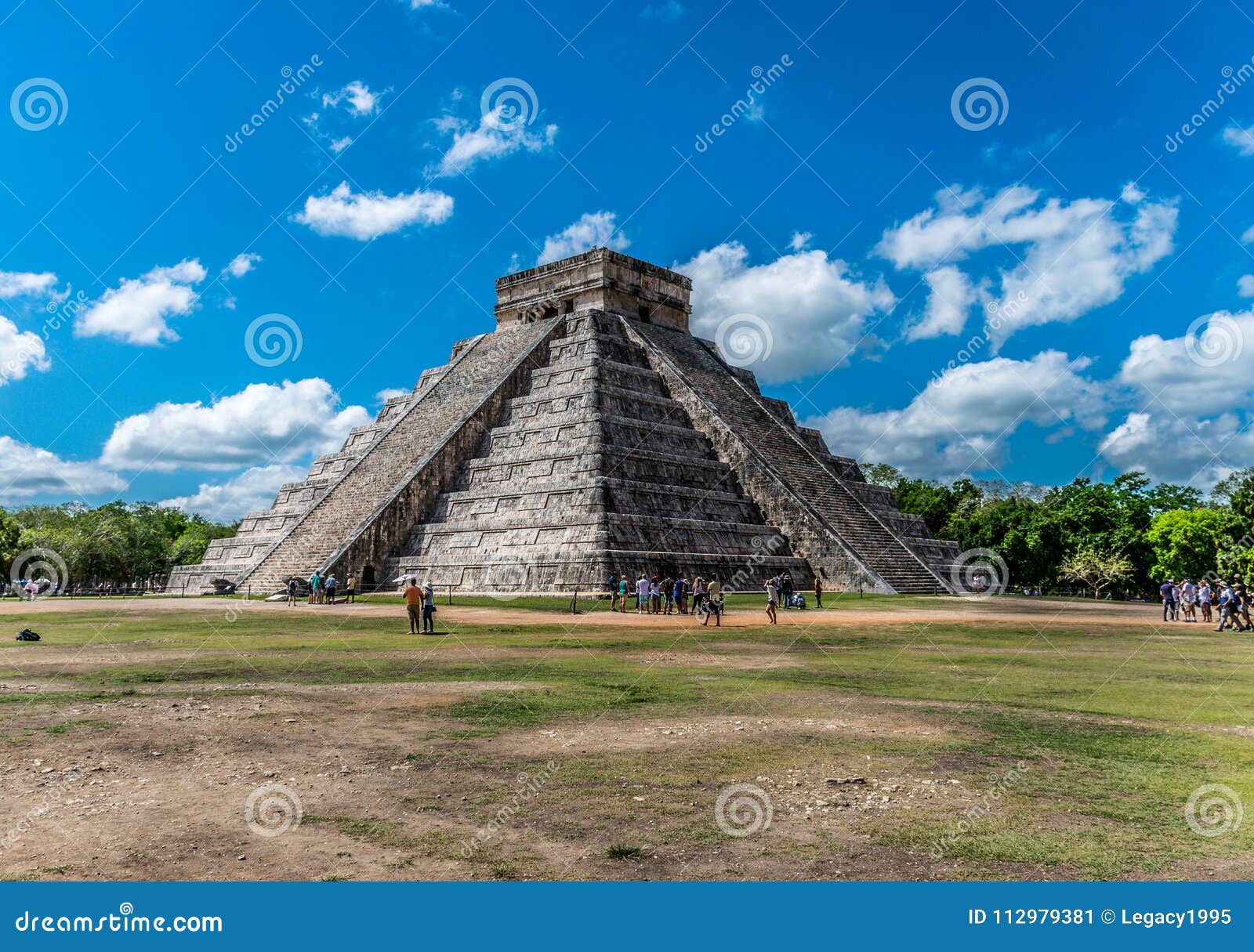 El Castillo in Chichen Itza, Mexico Editorial Photo - Image of ruins ...