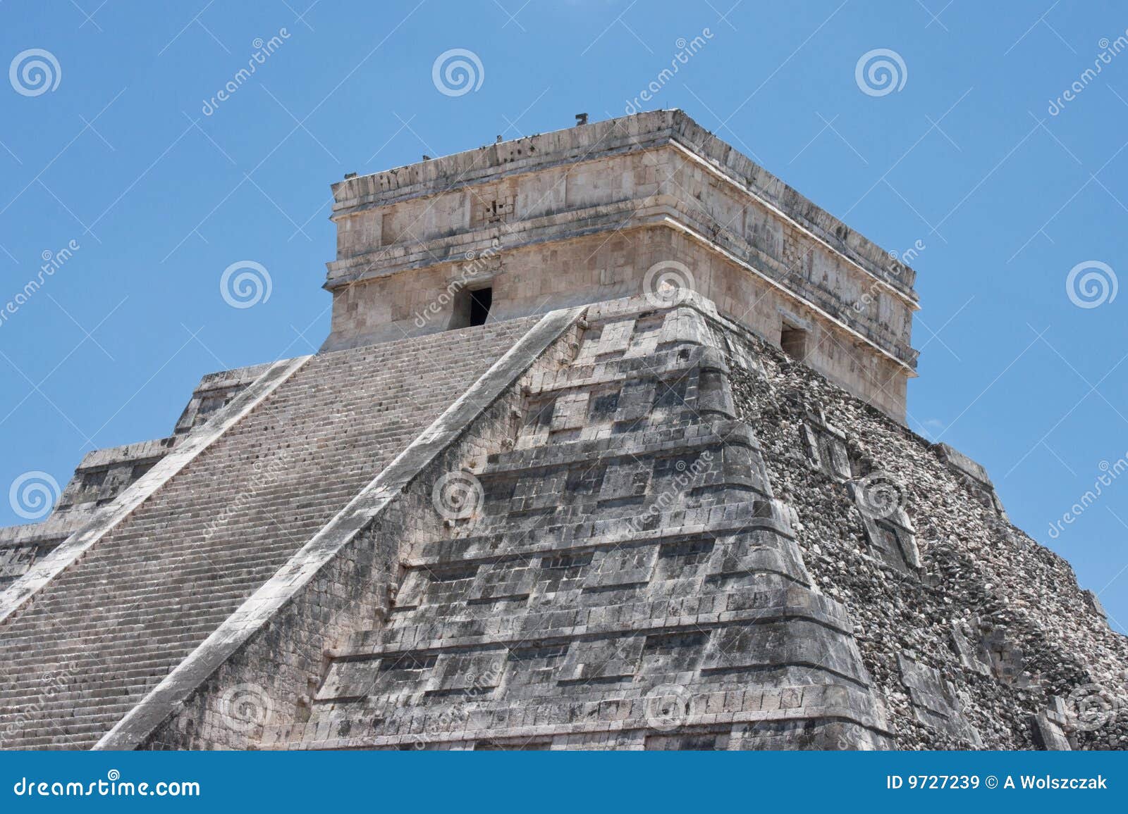 Chichen itza pyramid stock image. Image of mexico, archeology - 9727239