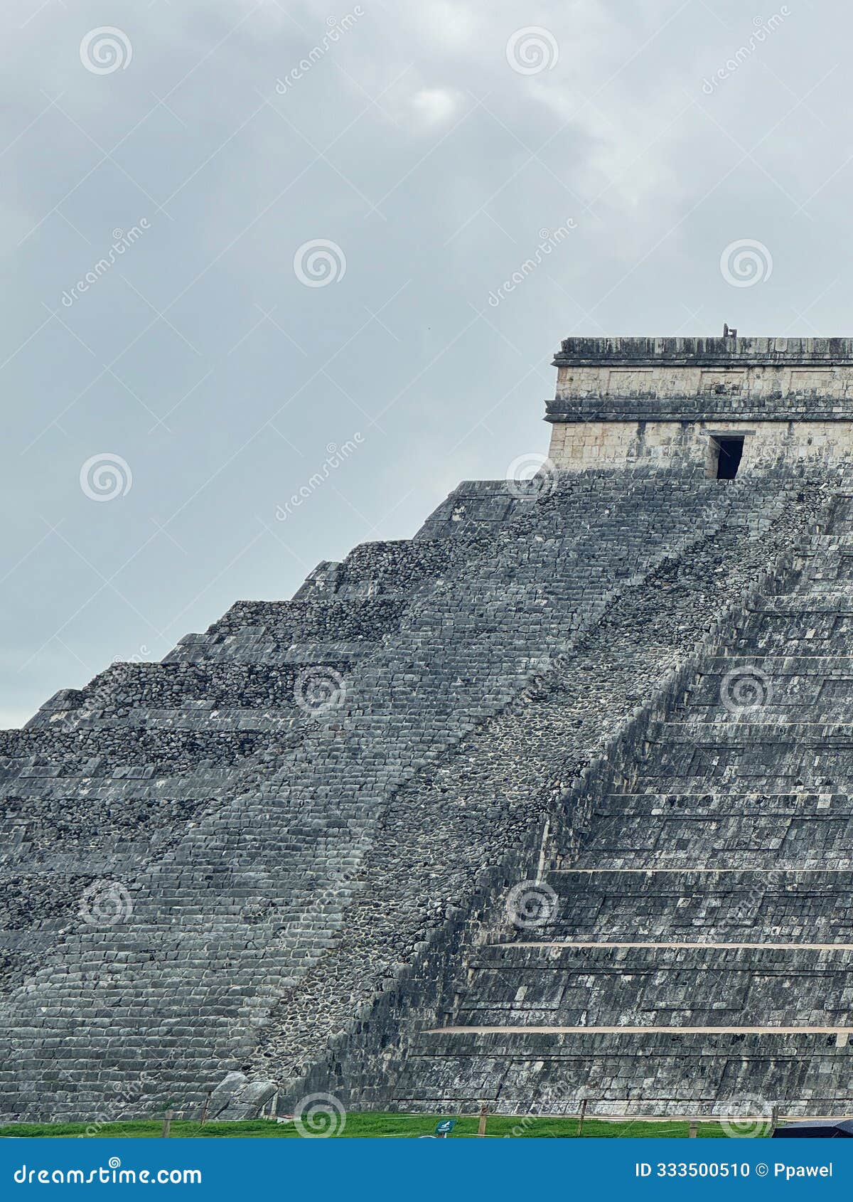 Chichen Itza Pyramid Mexico Stock Photo - Image of beautiful, chichen ...