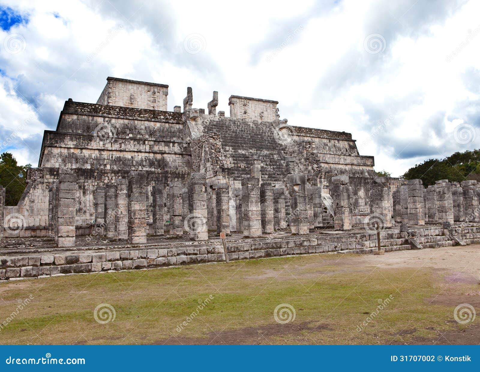 Chichen Itza Pyramid, Yucatan, Mexico.Landscape in a Sunny Day Stock ...