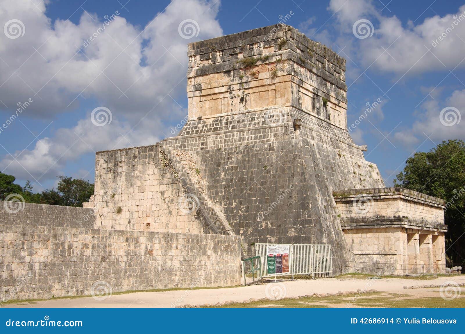 Chichen Itza stock photo. Image of monument, itza, mexican - 42686914