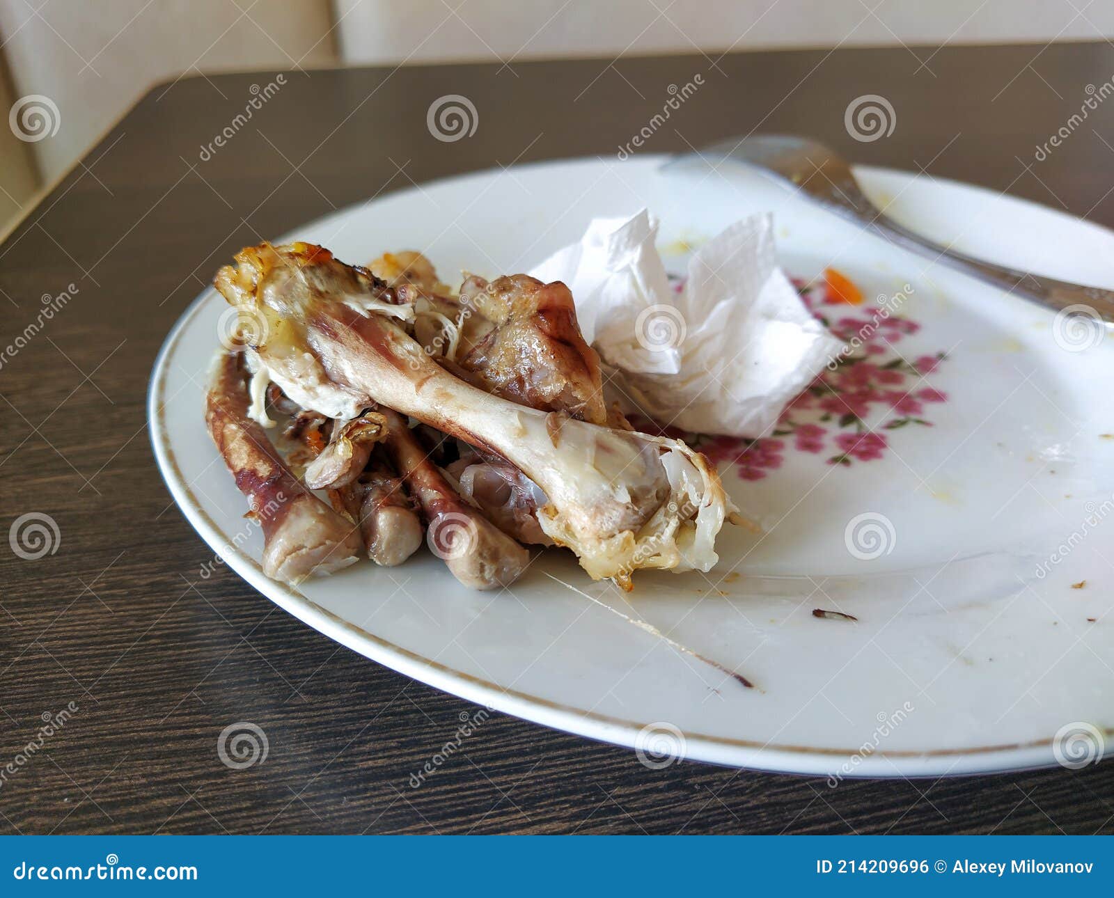 Chicken Bones on the Dirty Plate after Eating Stock Photo - Image of ...