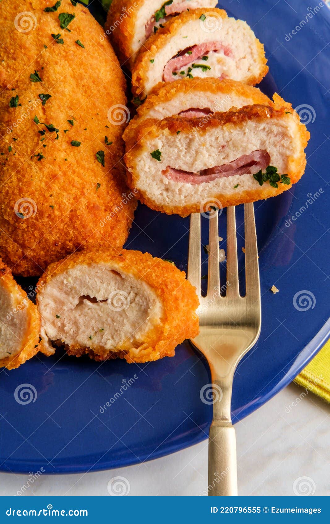 Chicken Cordon Bleu Broccoli Stock Image - Image of healthyeating, bleu ...