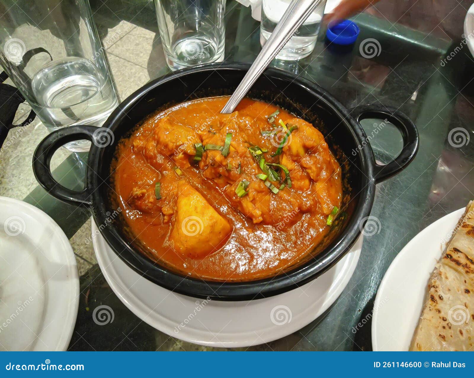 Chicken Curry or Masala,Kerala Style Chicken Curry Using Fried Coconut ...