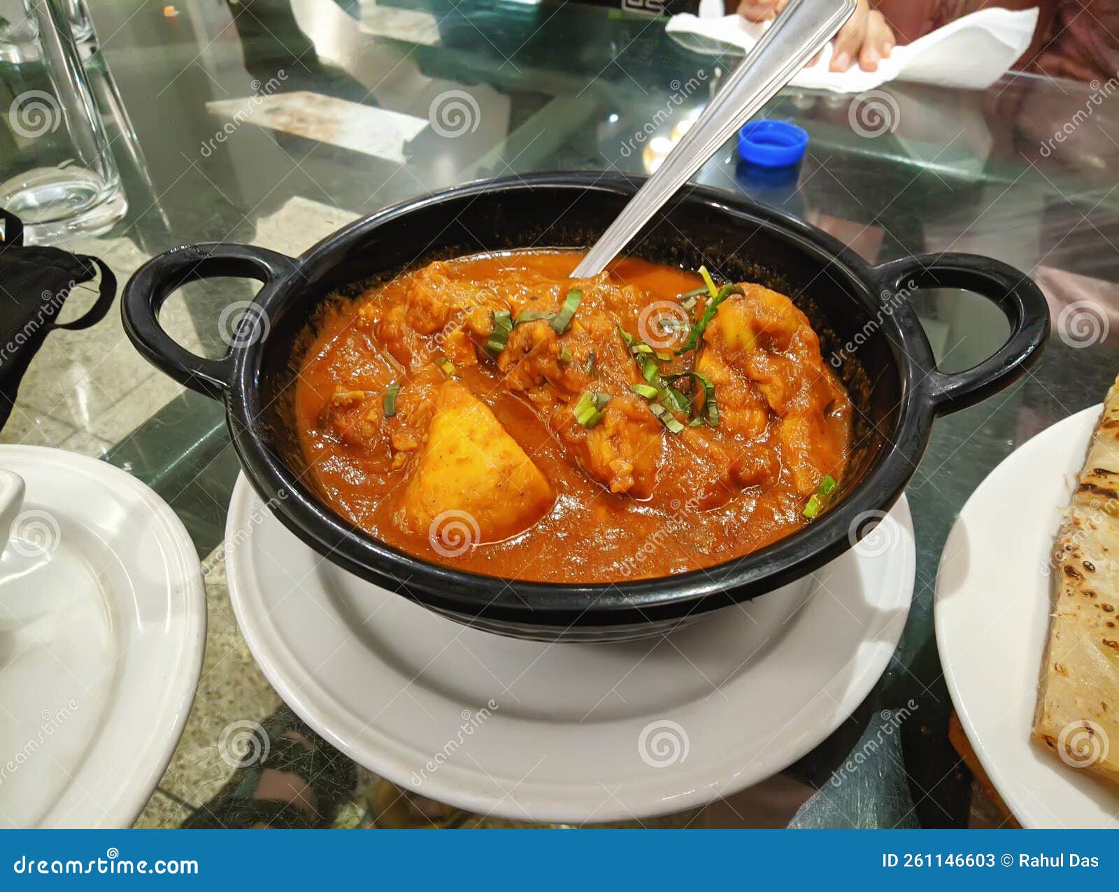 Chicken Curry or Masala,Kerala Style Chicken Curry Using Fried Coconut ...