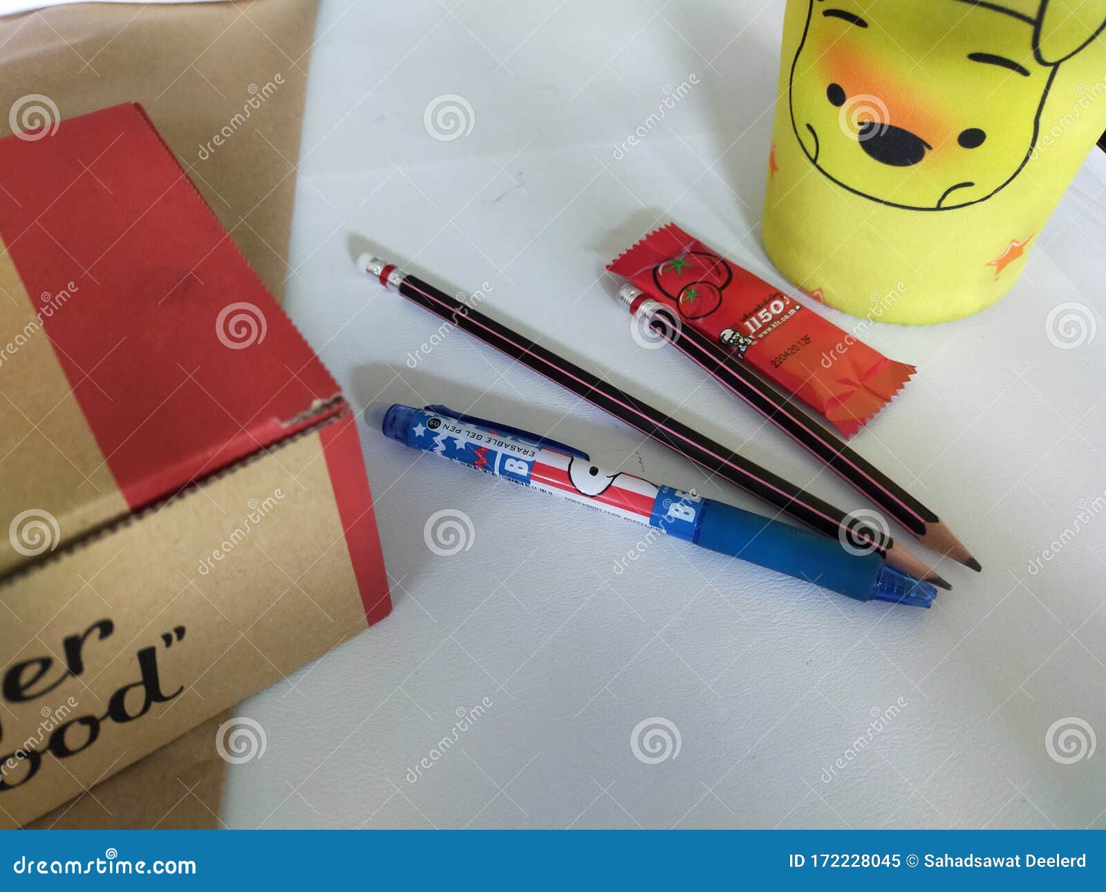 Chicken kfc kentucky editorial image. Image of lenomtree - 172228045