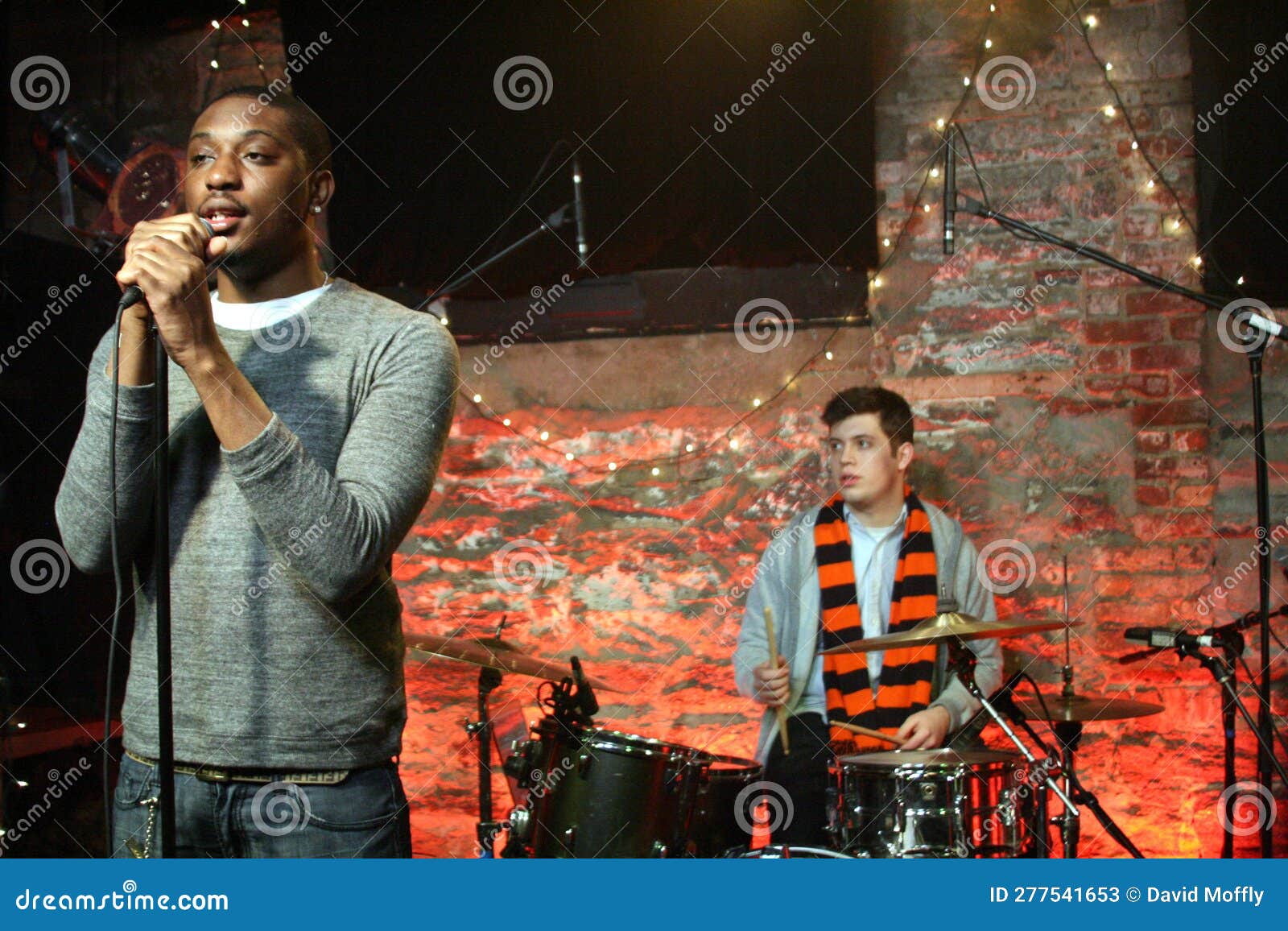 Chiddy Bang in Session editorial stock photo. Image of anamege - 277541653