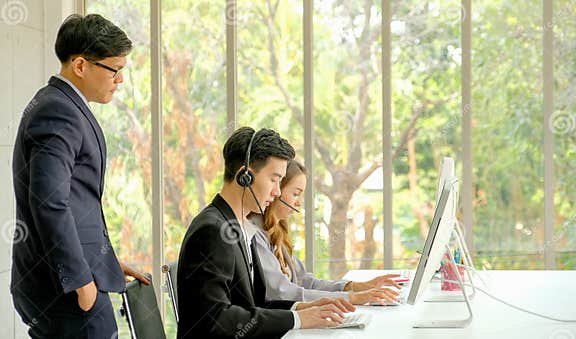 Chief of Operator Team Stand Behind His Team and Support of Their ...