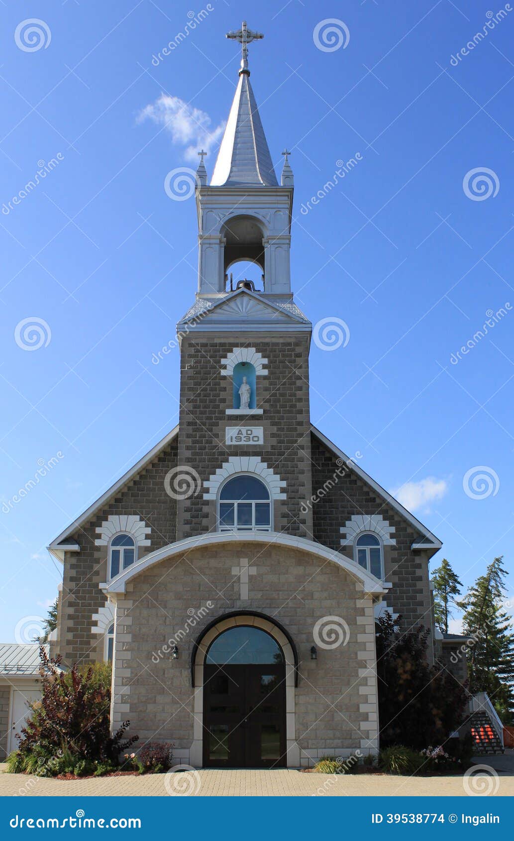 Chiesa Cattolica in Ontario, Canada Fotografia Stock - Immagine di ...