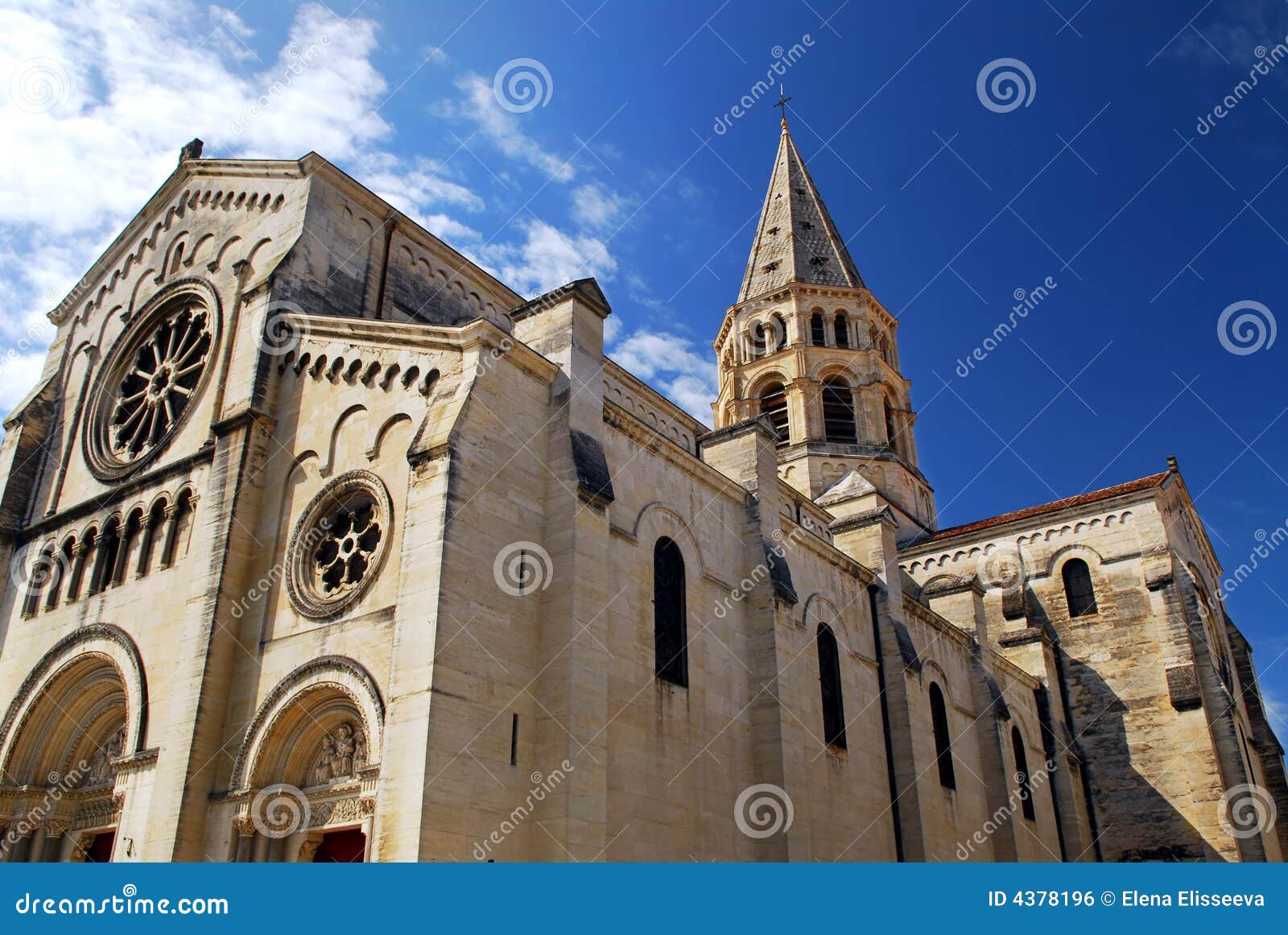 Chiesa Gotica a Nimes Francia Fotografia Stock - Immagine di attrazione ...
