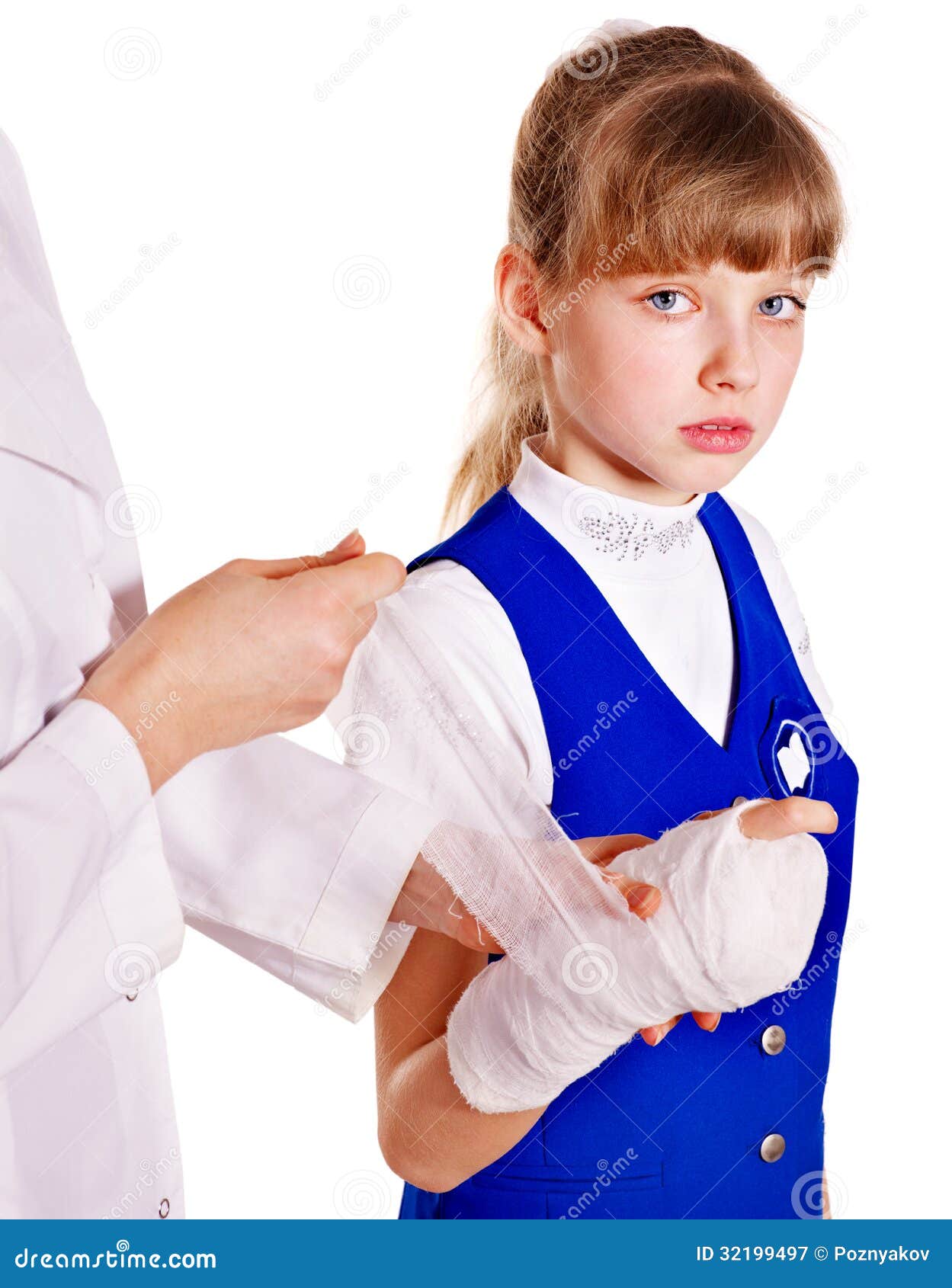 Child with broken arm stock image. Image of medicine - 32199497