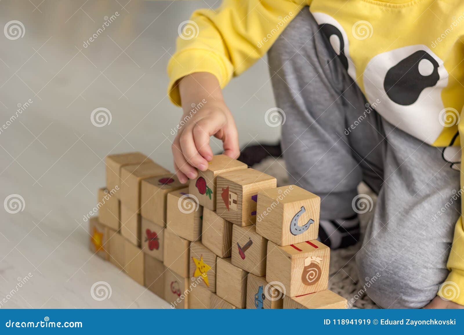 Building A Dry Stack Mortarless Wall From Dry Stack Concrete Blocks ...