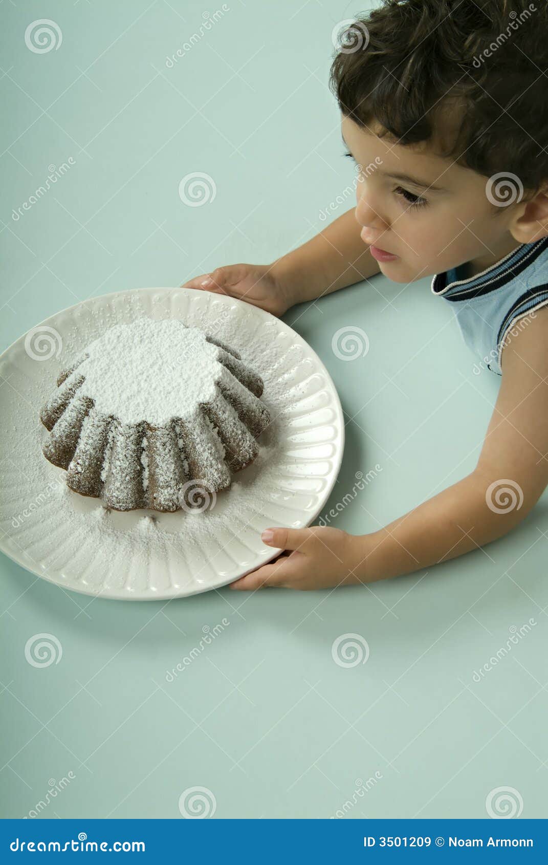 Child and cake stock image. Image of azure, arms, 1940 - 3501209