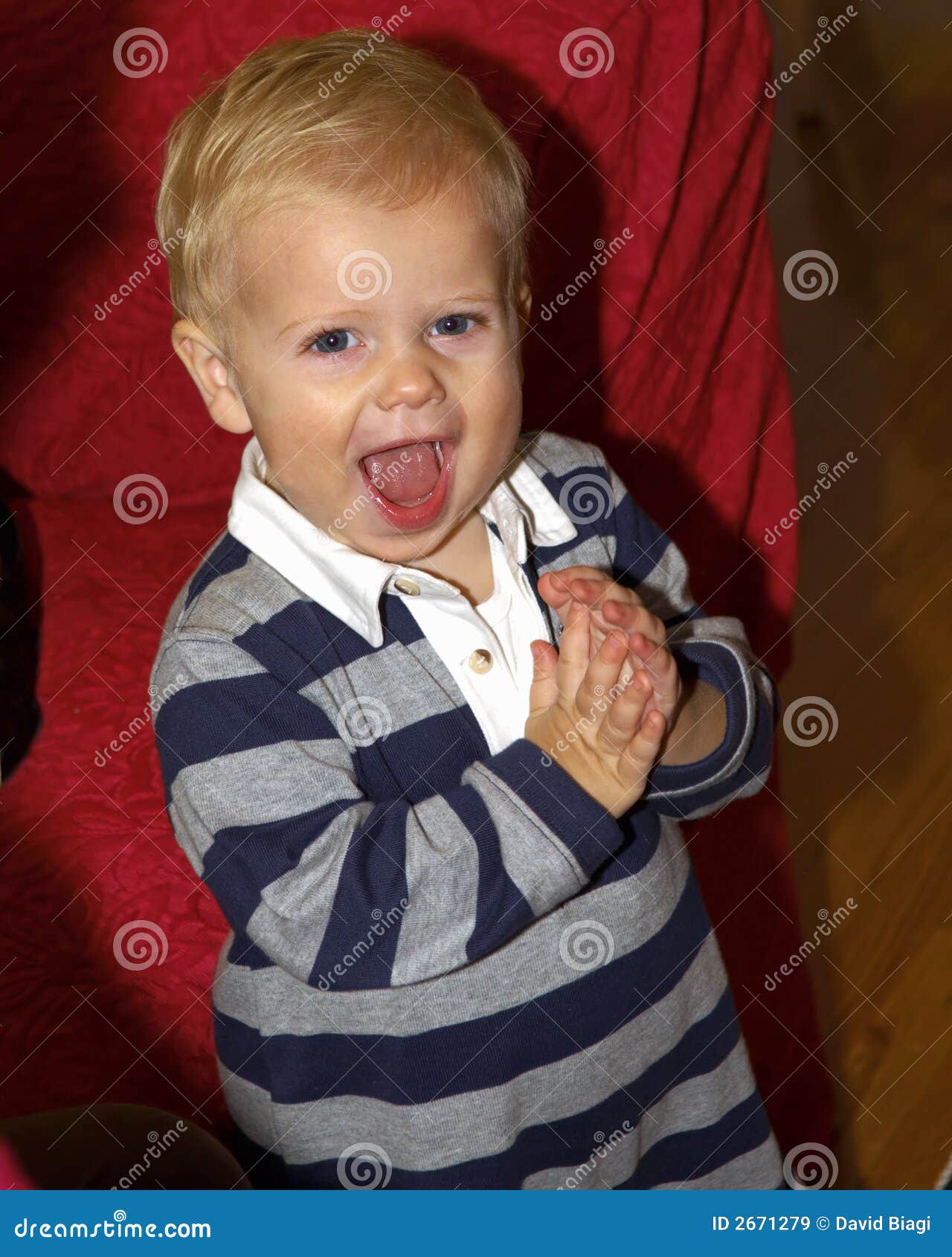 Child Clapping Hands And Appreciate His Business Father Father Is His ...