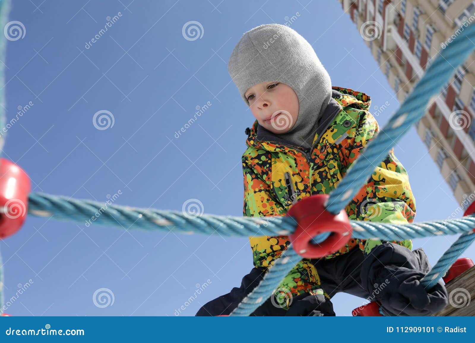 Child on climbing net stock image. Image of enjoying - 112909101