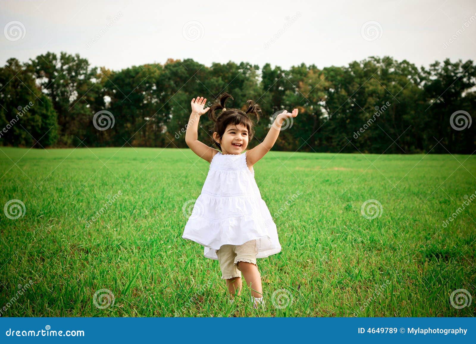 Child dancing stock image. Image of freedom, delight, emotion - 4649789
