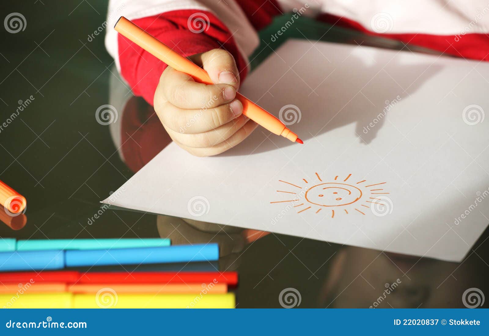 Child Drawing a Sun with Colorful Markers Stock Image - Image of ...