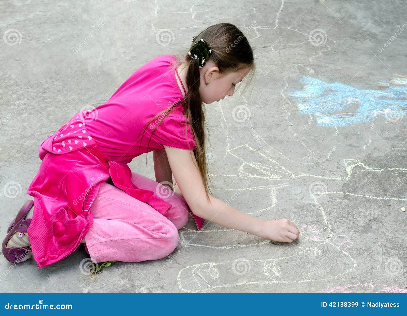 The child draws chalk stock image. Image of outdoor, happy - 42138399