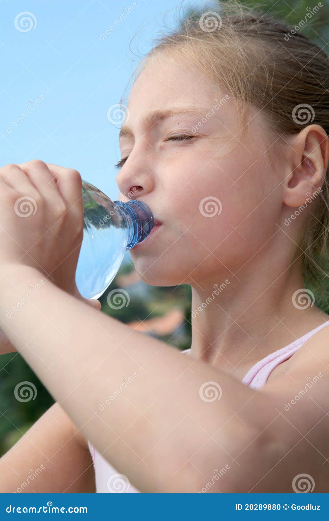 Child drinking water stock photo. Image of thirsty, heat - 20289880