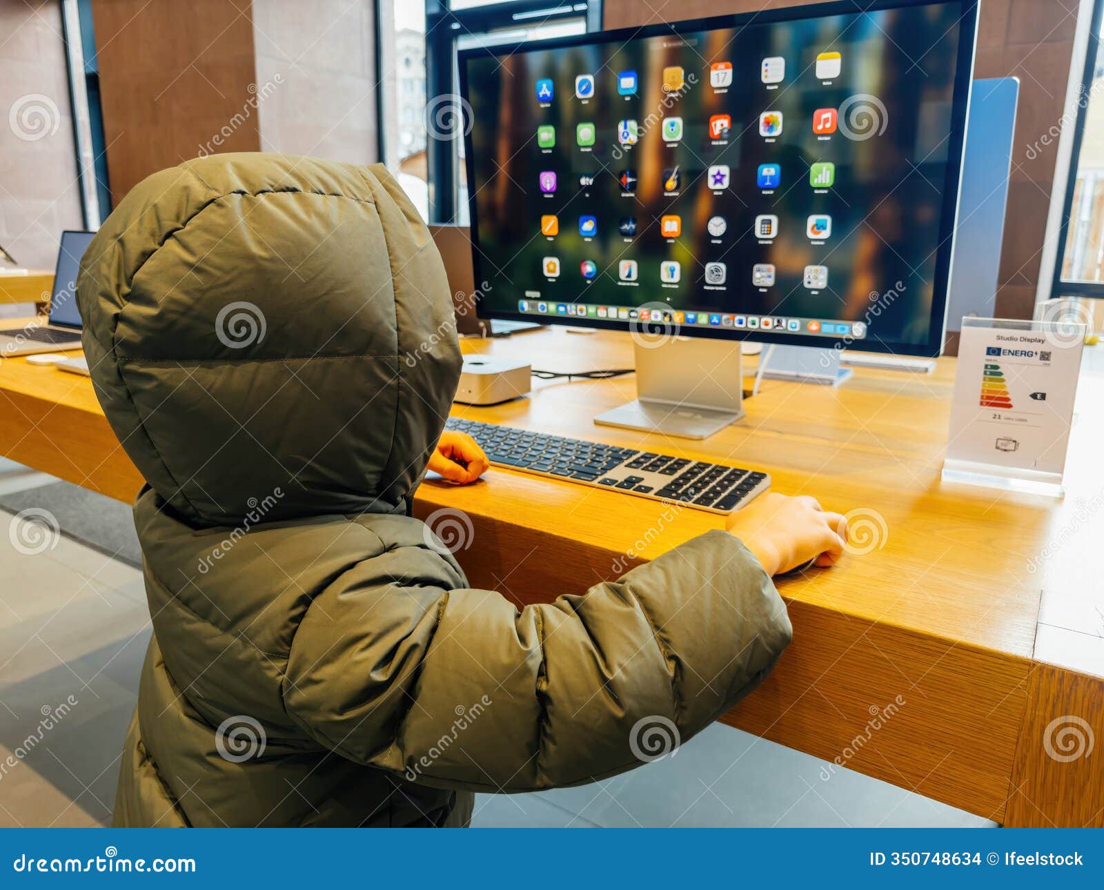 Mini So Store At BurJuman Shopping Mall In Dubai, UAE Editorial Photo ...