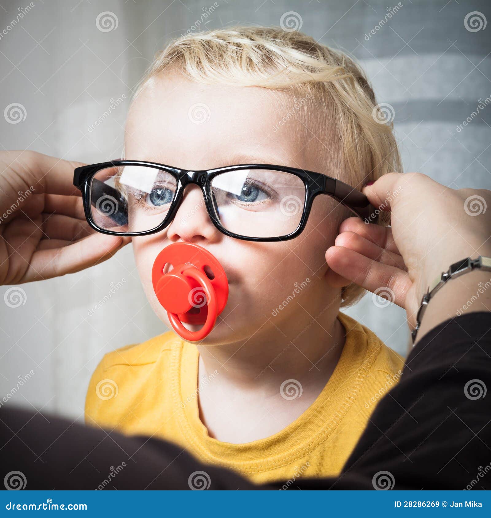 Child with eyeglasses stock image. Image of intelligent - 28286269