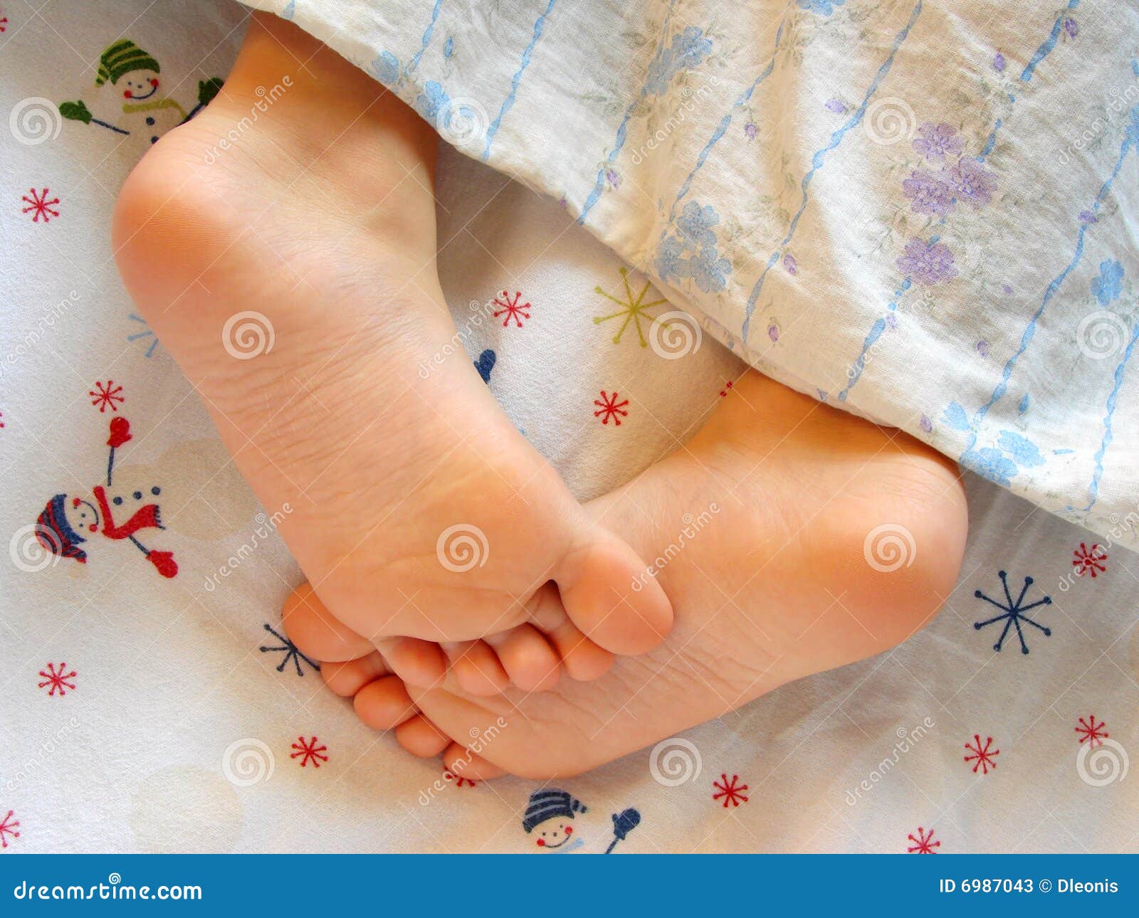 Kids Feet Sleeping