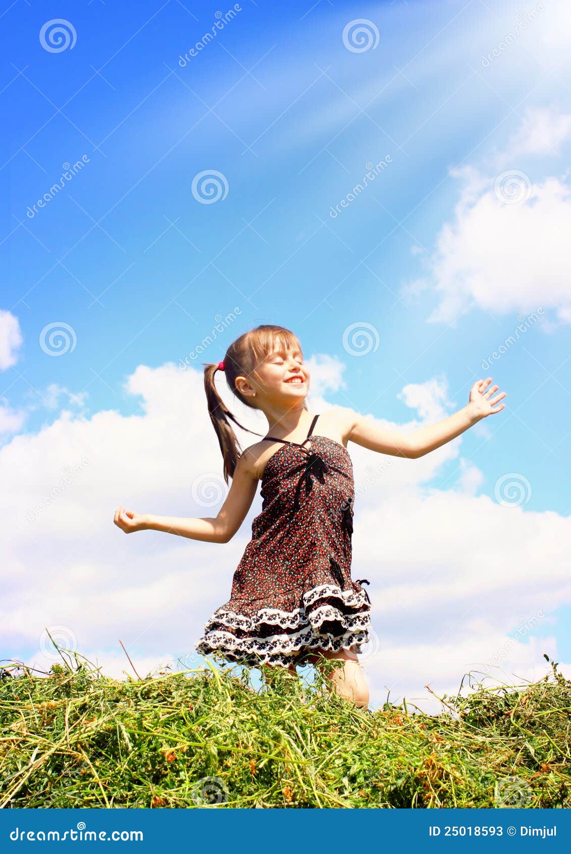 Child Girl Enjoy the Sunshine Stock Image - Image of emotions, healthy ...
