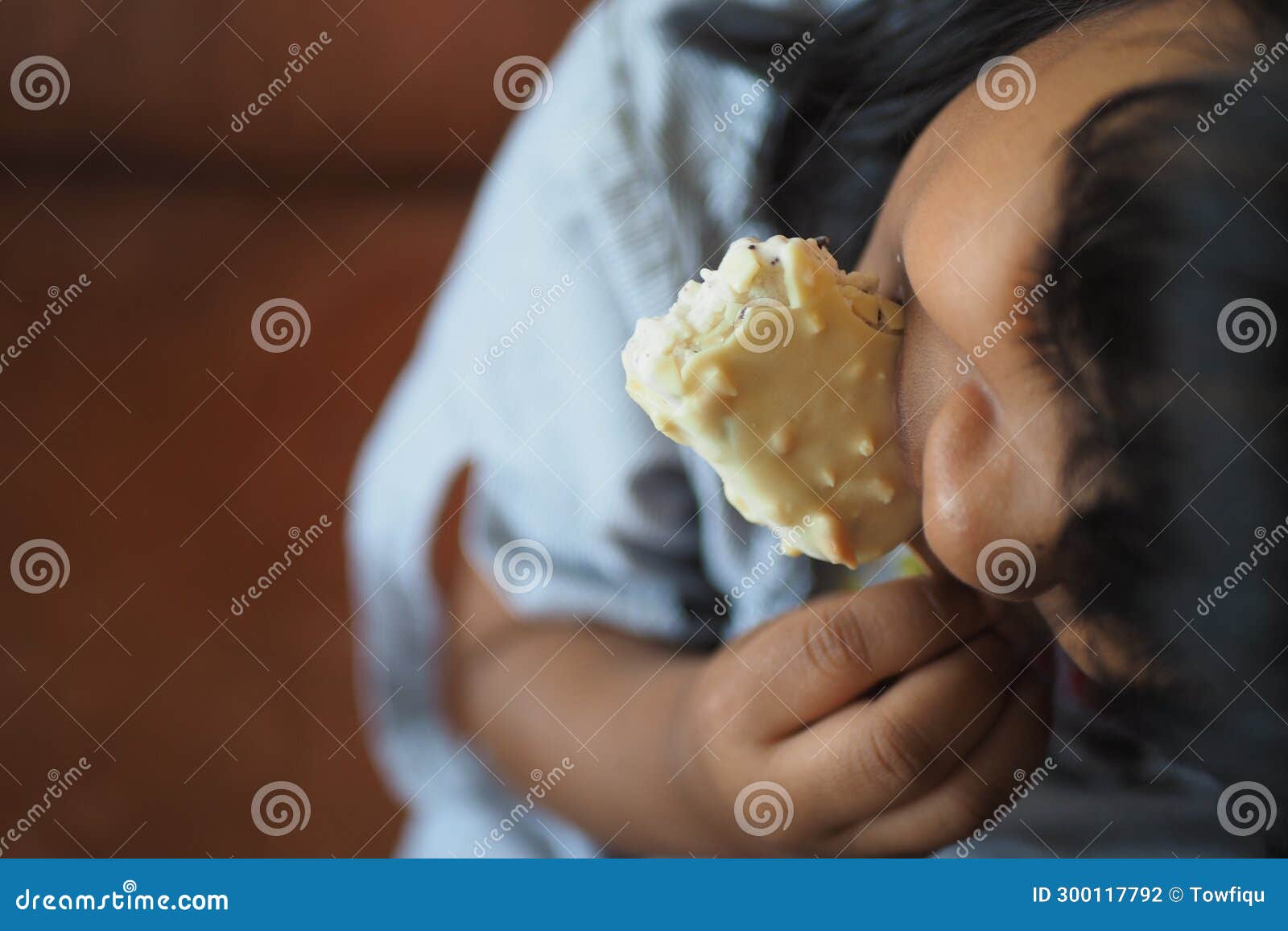 Child Hand Holding Ice Cream Stock Photo - Image of food, white: 300117792