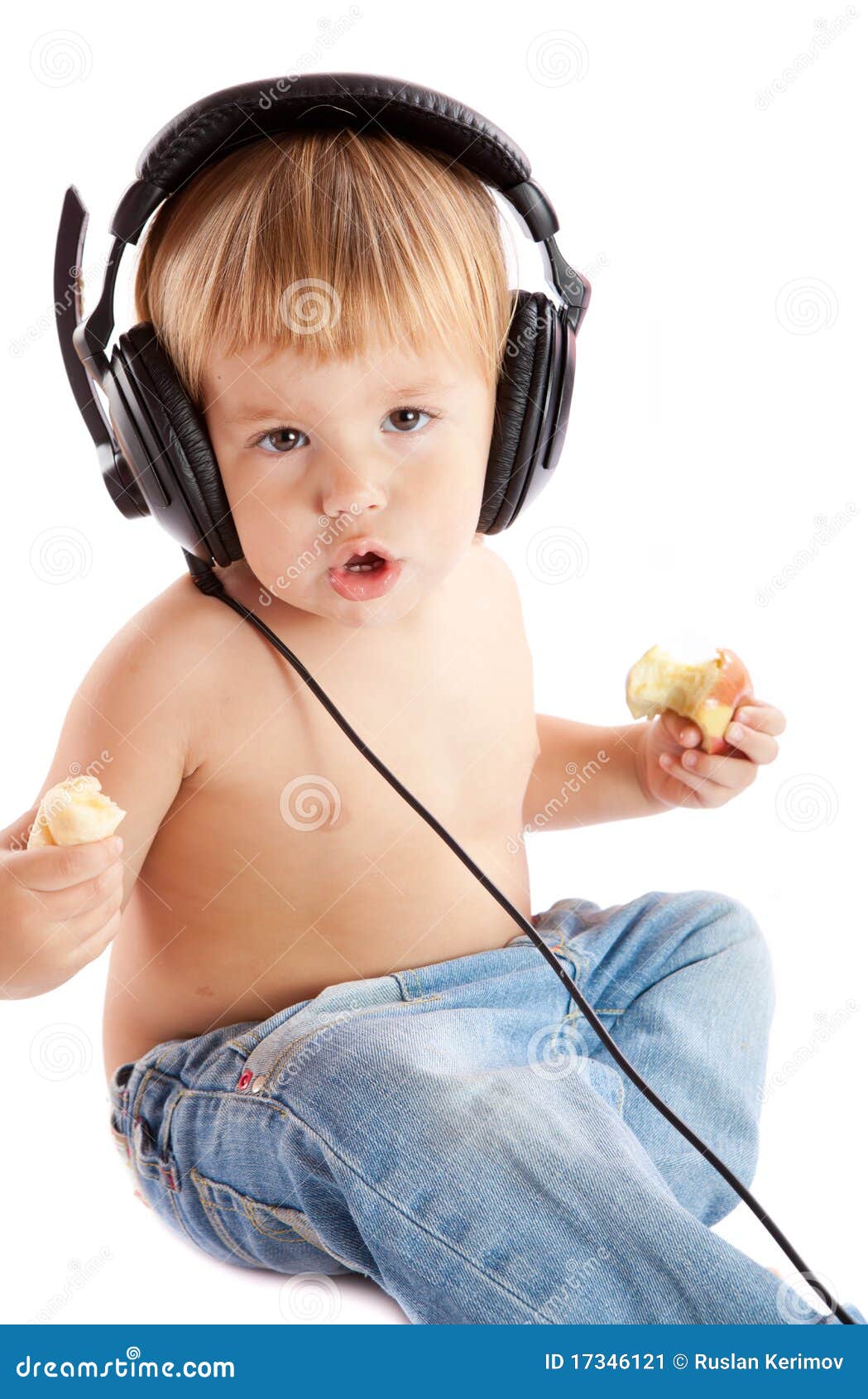 Child with headphones stock image. Image of eyes, enjoyment - 17346121