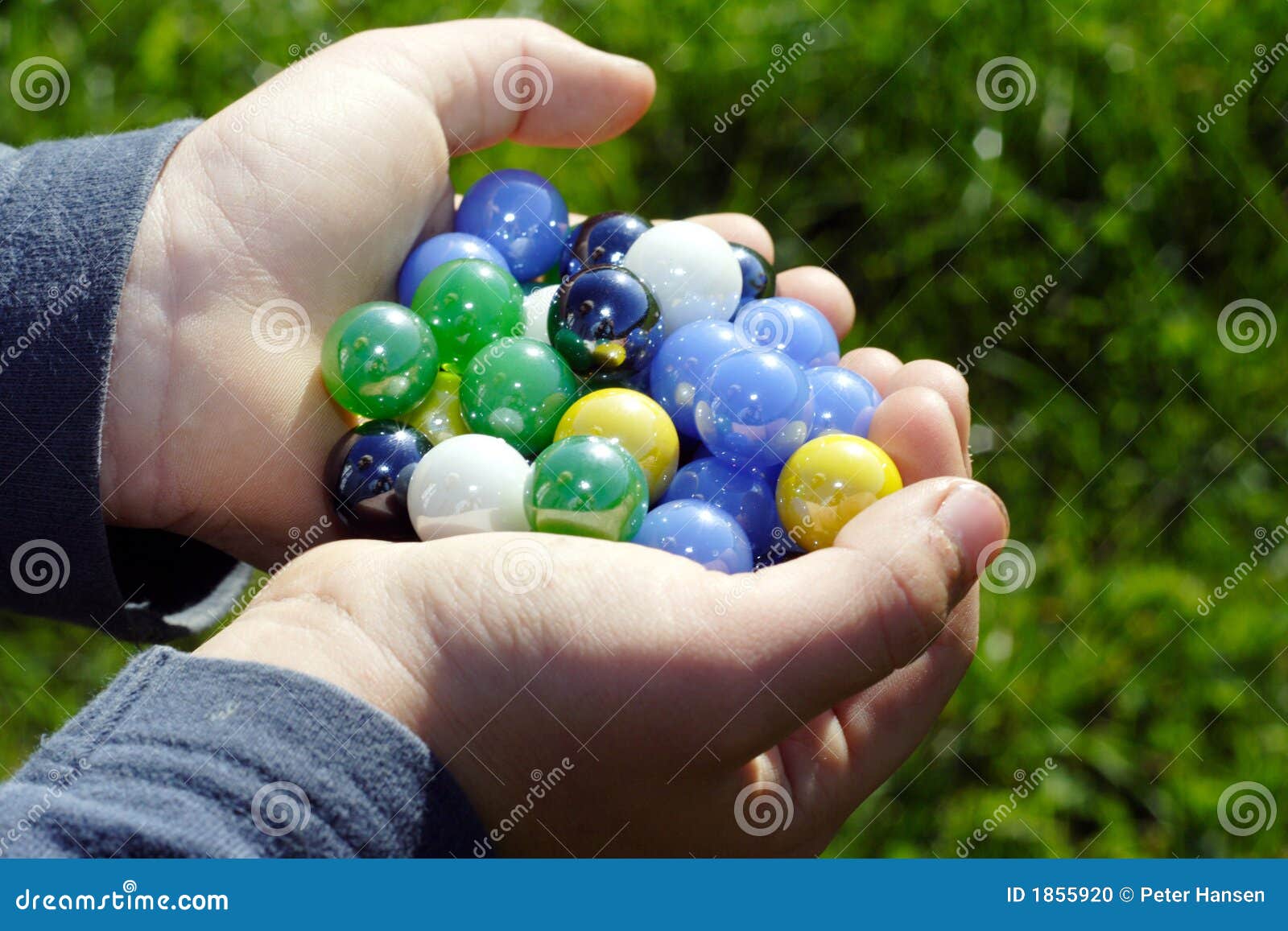 455 Marbles Hand Stock Photos - Free & Royalty-Free Stock Photos from ...