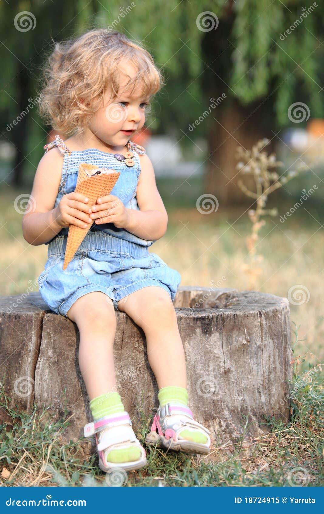 Child's Ice Cream Cone Stock Photo | CartoonDealer.com #4781574