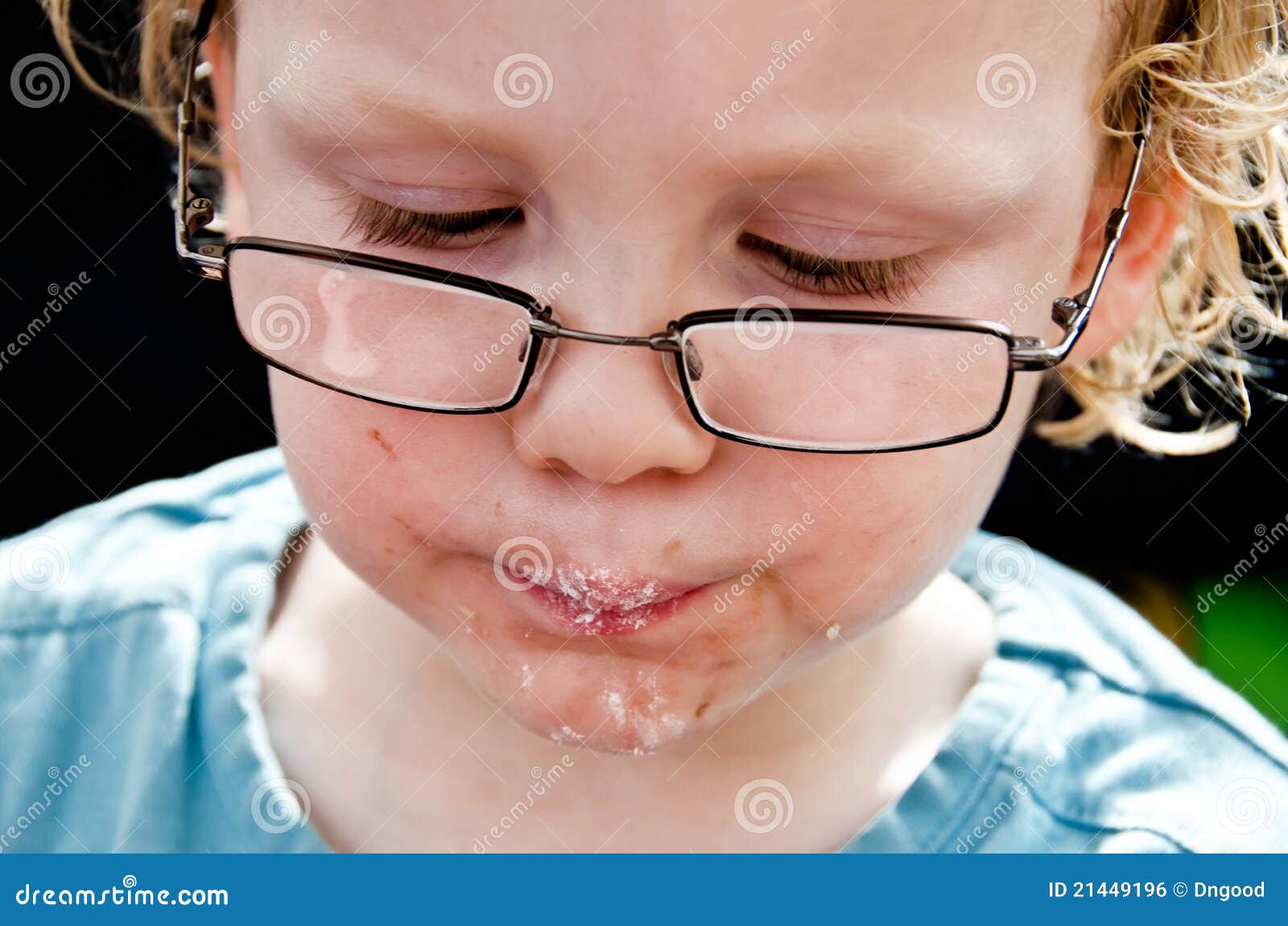 Child with Icing Sugar Lips Stock Photo - Image of delight, lokum: 21449196