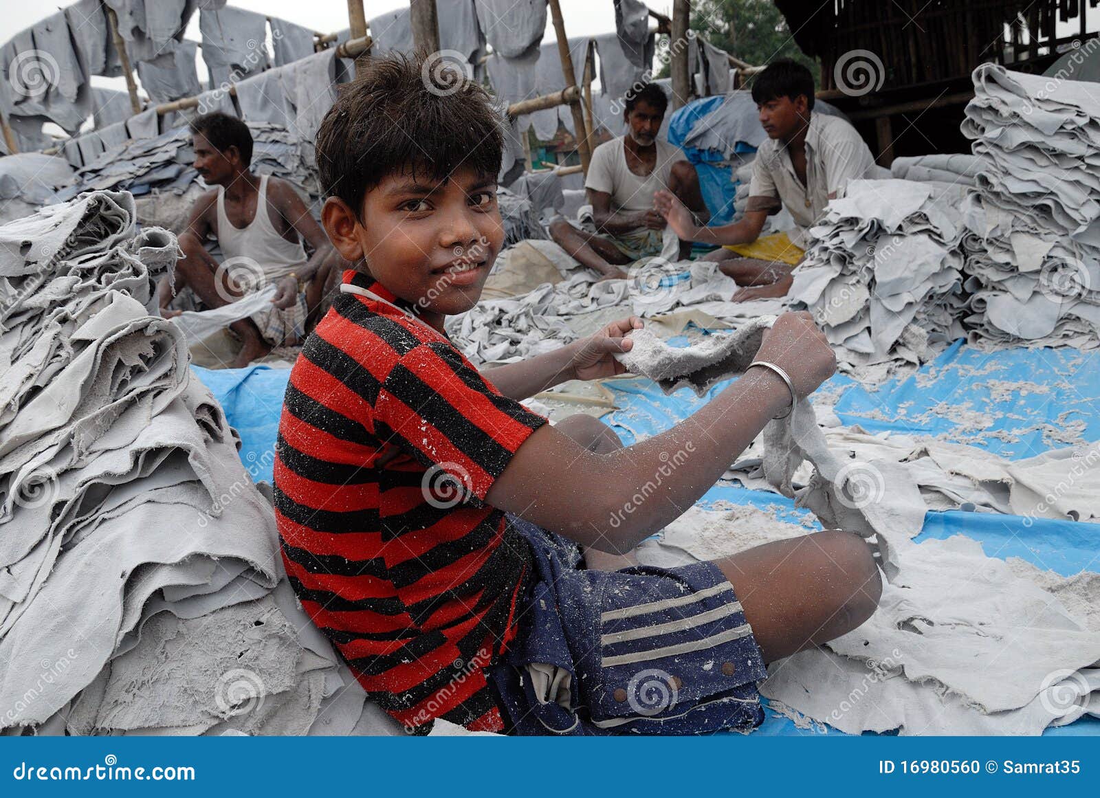 CHILD LABOUR IN INDIA Editorial Image - Image: 16980560